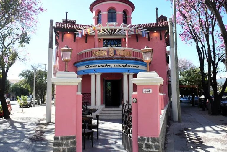 Peron Peron – Resto Bar